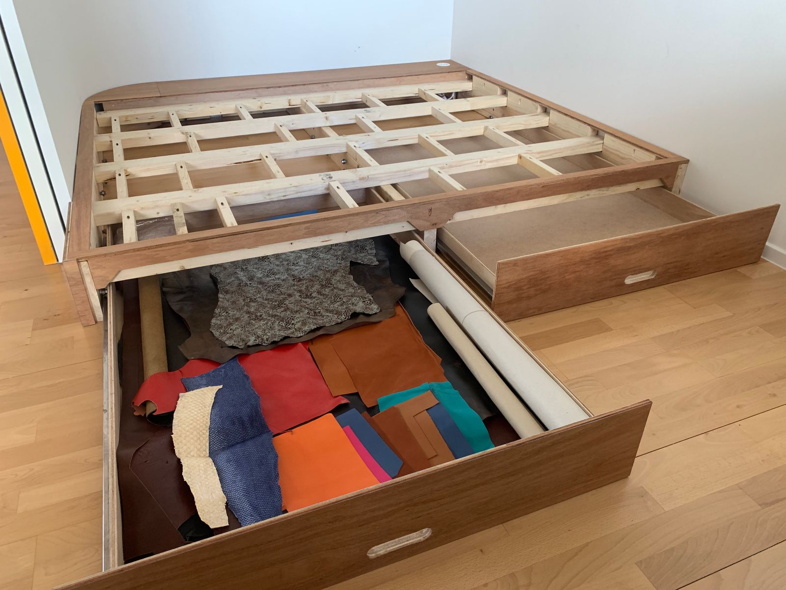 Building a wooden tatami platform 🔨